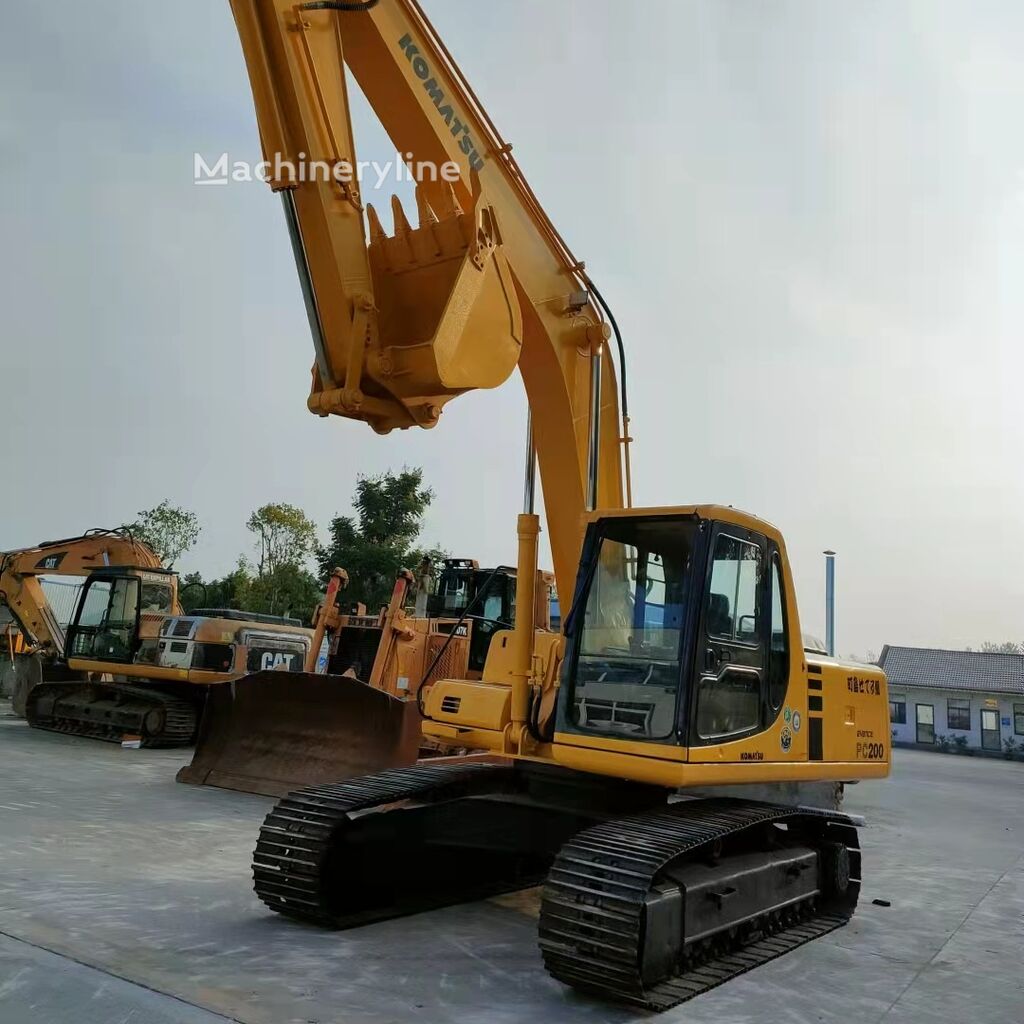 Komatsu PC200-6 bager guseničar