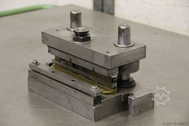 Alatka za udaranje 2 stuba
unbekannt 280/140/H160 mm