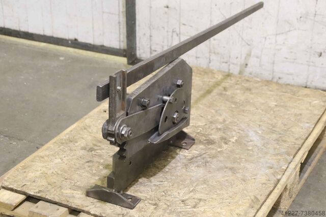 Makaze za ručice
Mubea Schnittlänge 150 mm