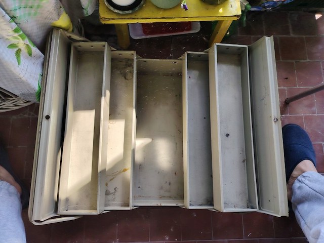 Metalna kutija za alat 450 x 200