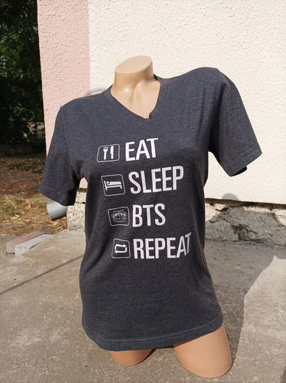 BTS K-Pop siva majica S/M