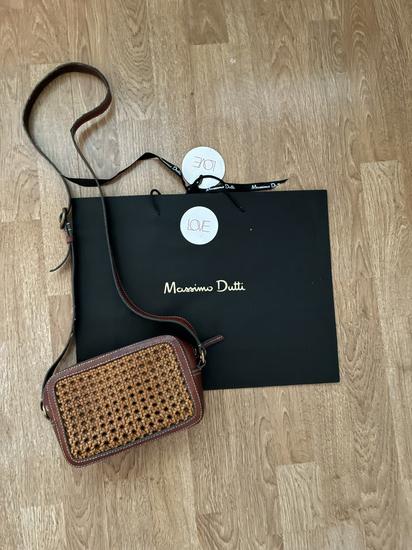 Massimo Dutti original kozna torba 22x14x8