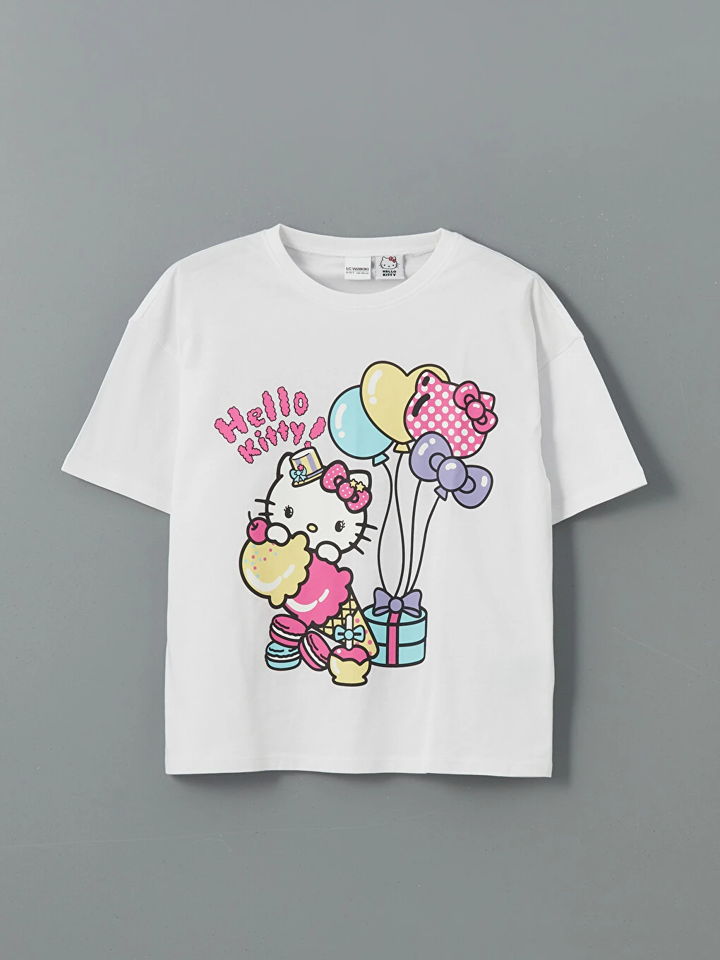 LCW Kids Komplet Kratke Pidžame Za Devojčice Sa Štampom Hello Kitty I Okruglim Izrezom