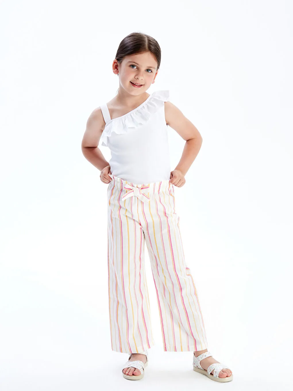 LCW Kids Majica Sa Širokim Izrezom, Jednostavna, Sa Volanima Za Devojčice
