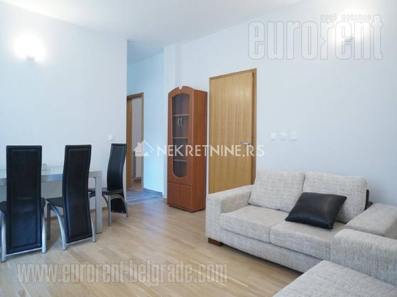 #17846, Izdavanje, Stan, SENJAK, 1600 EUR