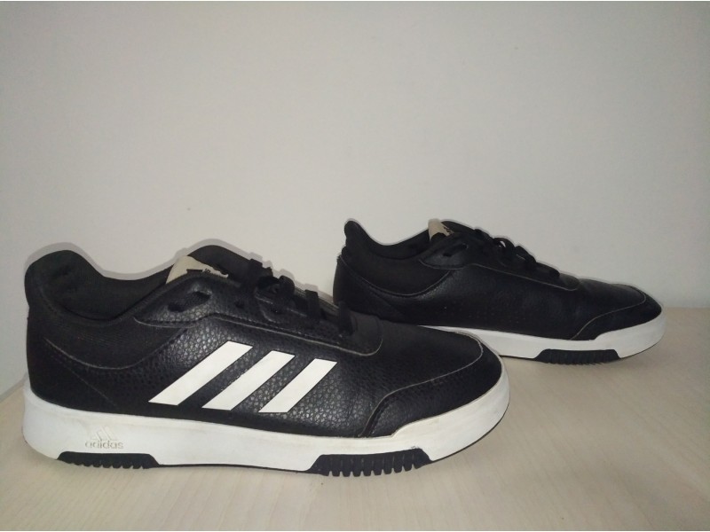 ADIDAS muske patike tensaur sport br 40 ( 25 cm)