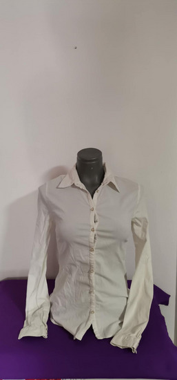 Savrsena h&m bela kosulja