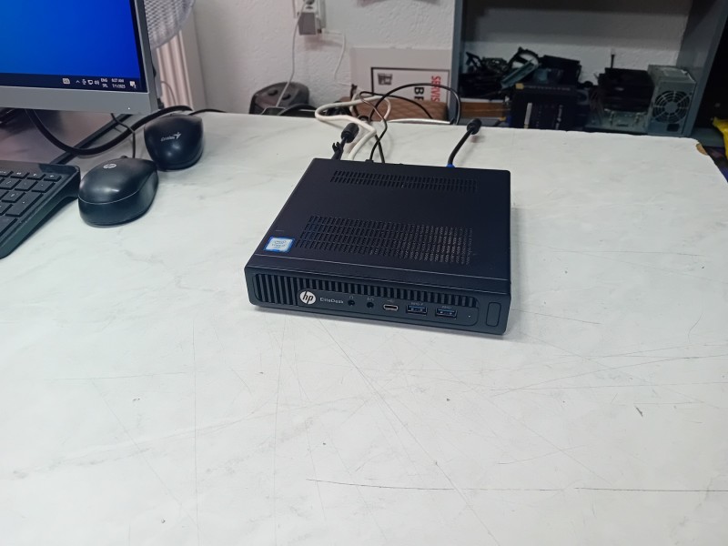 HP mini PC EliteDesk 800 G2 DM i7-6700.8gb ddr4 .240gb
