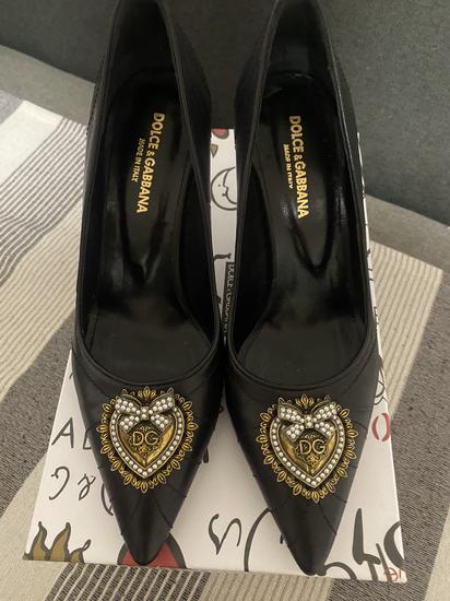 D&G salonke