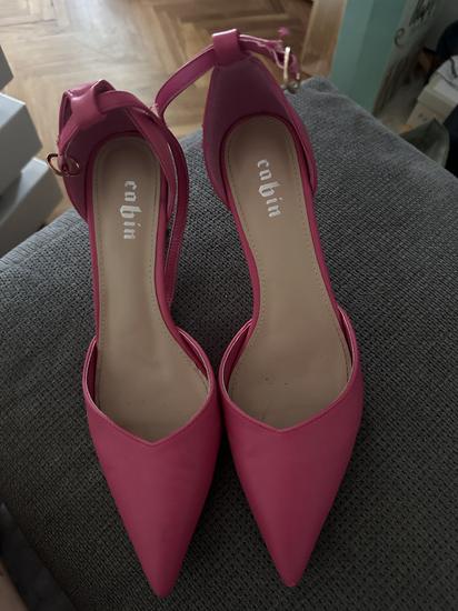 Roze cipelice/sandale 40