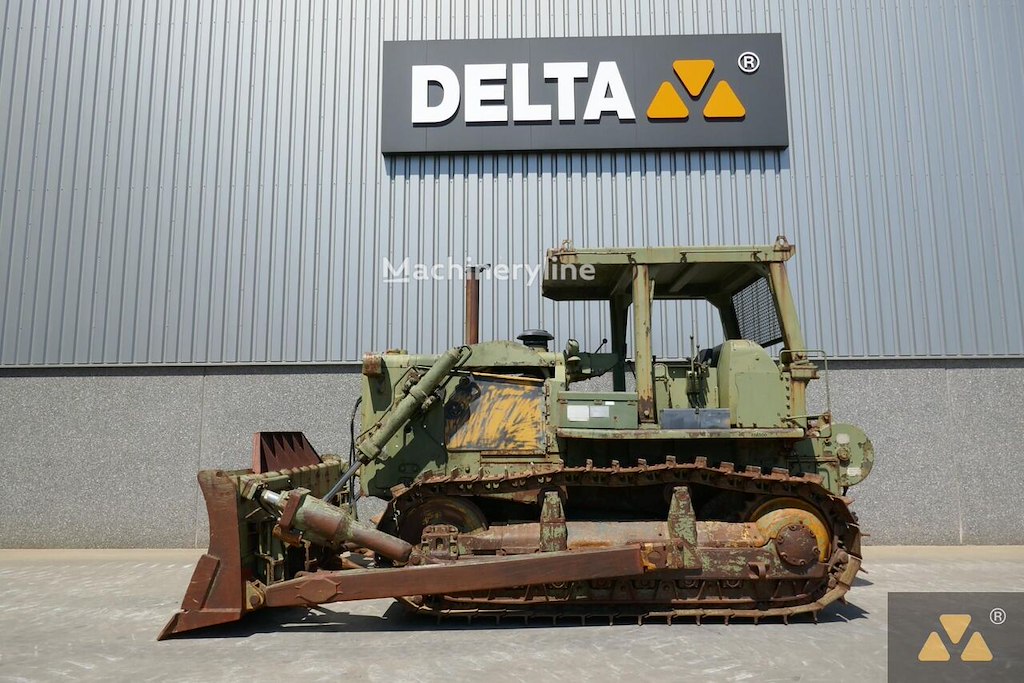 Caterpillar D7F Ex-army buldožer