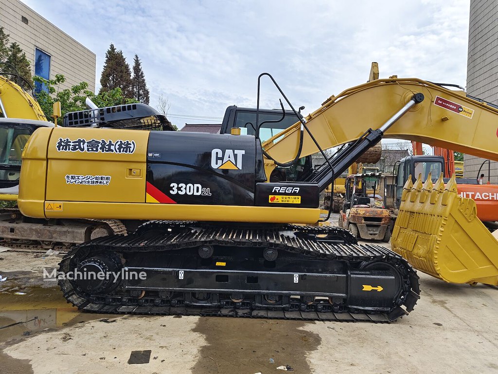 Caterpillar 330D2L bager guseničar