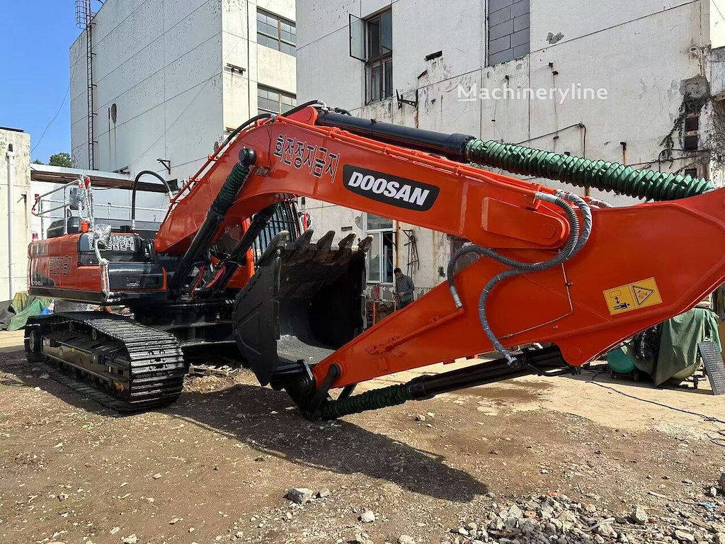 Doosan DX340LCA bager guseničar