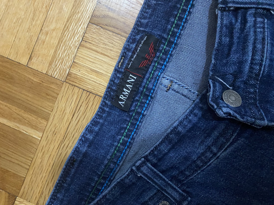 Armani muške farmerice NOVE