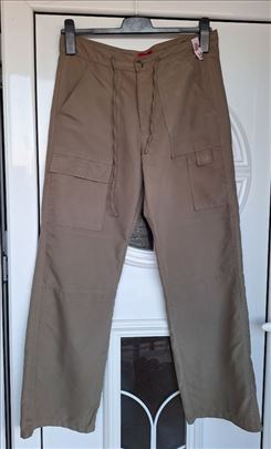 Pantalone džeparice 44