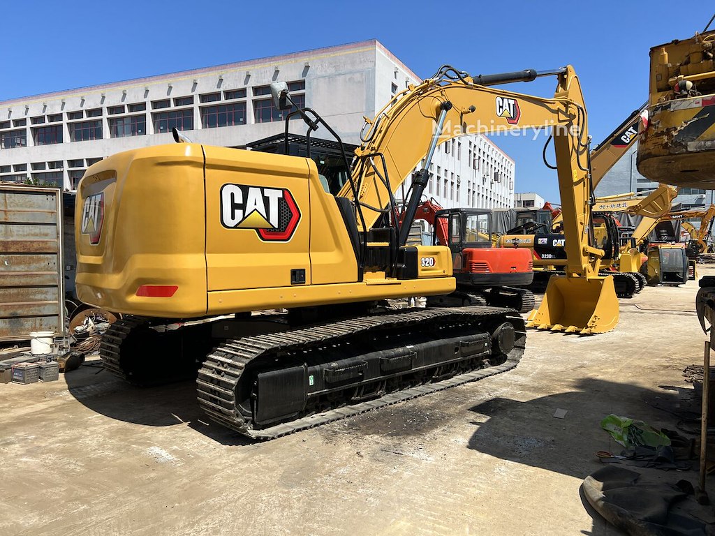Caterpillar 320 bager guseničar