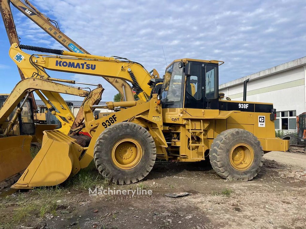 Caterpillar 938F prednji utovarivač