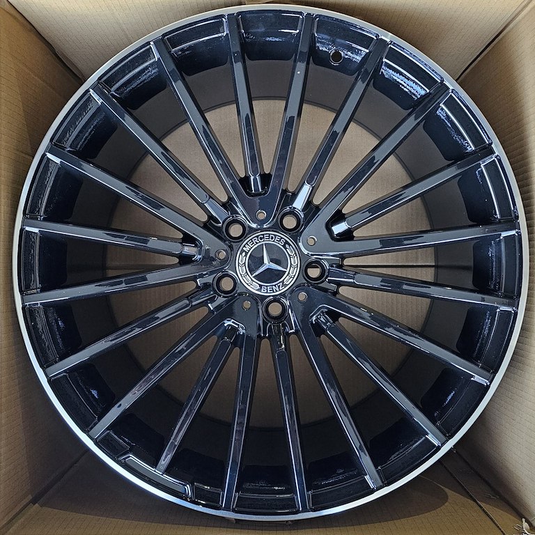 ALU FELNE
9.5J x20 ET45 5X112