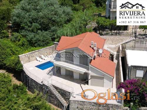 Na prodaju dvospratna kuca Kumbor Herceg Novi