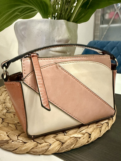Zara mini torbica • nude / kamel • kao nova!
