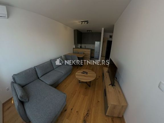 Novi Beograd, Ledine, Isaka Singera 43m2 (tip 1)