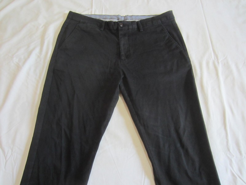 RESERVED muske pantalone XL-EXTRA OCUVANE