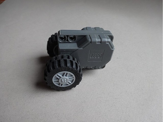 LEGO 12787 Tehnik motor na povlačenje