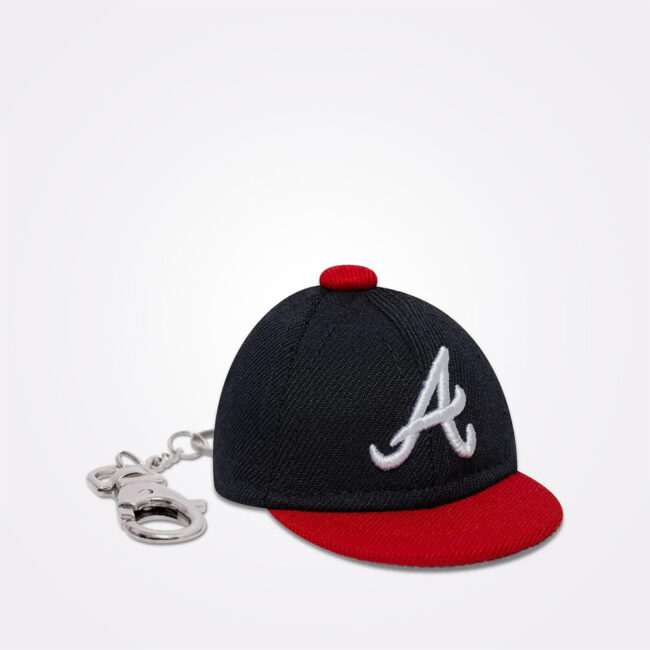 PRIVEZAK MLB MINI CAP KEYCHAIN ATLBRA OTC