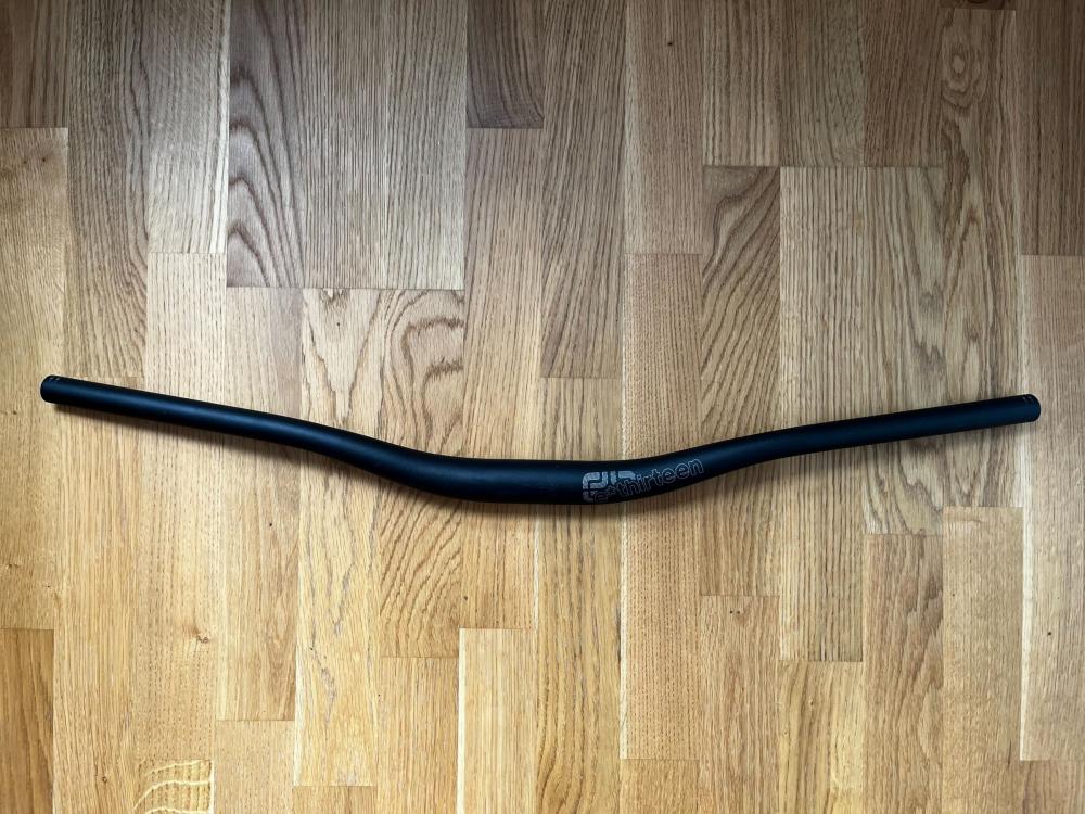 E13 volan 780mm