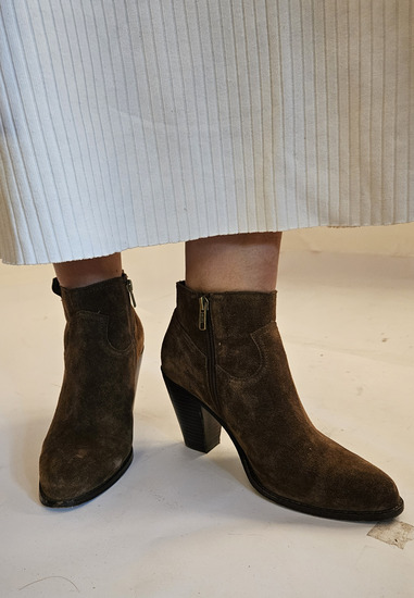 Boho ASH čizme – praktično nove, neponovljiv model