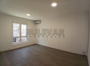 Izdavanje Kancelarija - Niš, Medijana: Čair