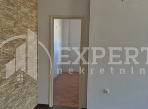Izdavanje Kancelarija - Niš, Medijana: Čair