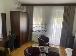 Izdavanje Stan - Novi Sad, Socijalno - Rotkvarija