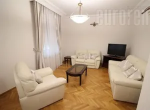 Izdavanje Kuća - Beograd, Voždovac: Beli Potok - Pinosava - Zuce