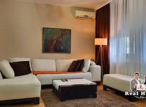 Prodaja Stan - Novi Sad, Detelinara: Sajam - Sajmište