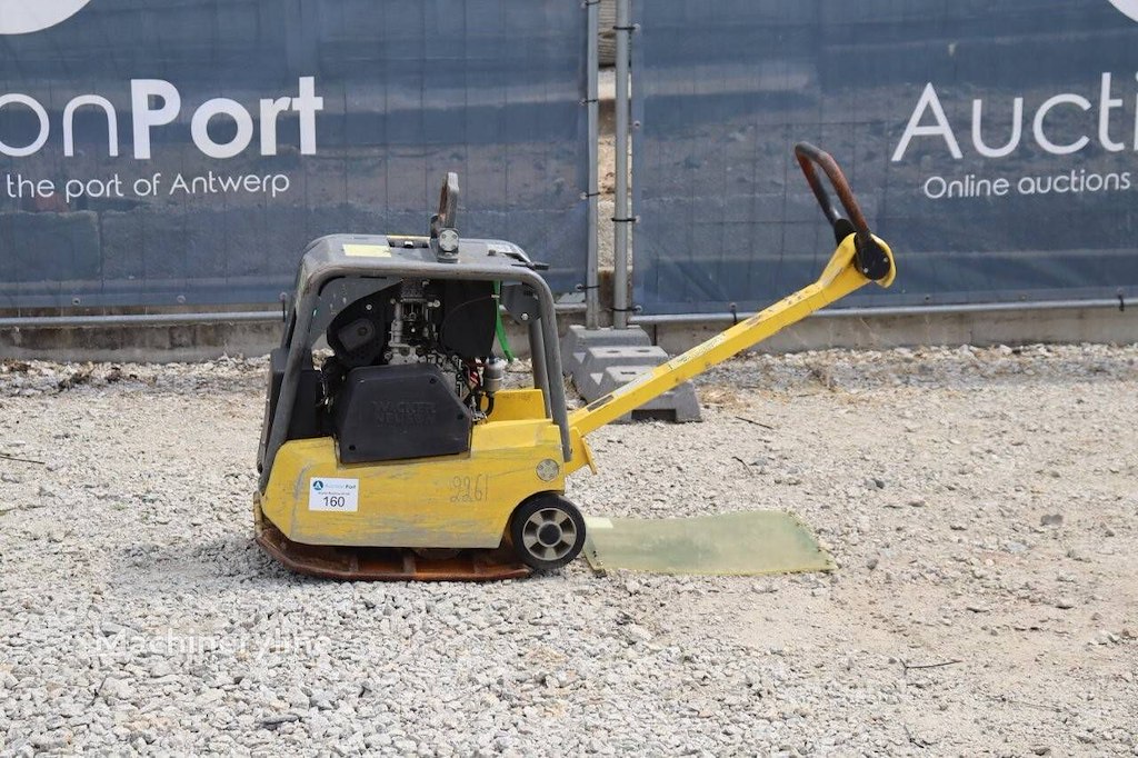 Prodaje se Neuson DPU 3050 vibro ploču na aukciji