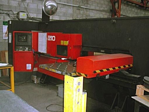 Amada Arcade 210 CNC koordinatno probojna presa
