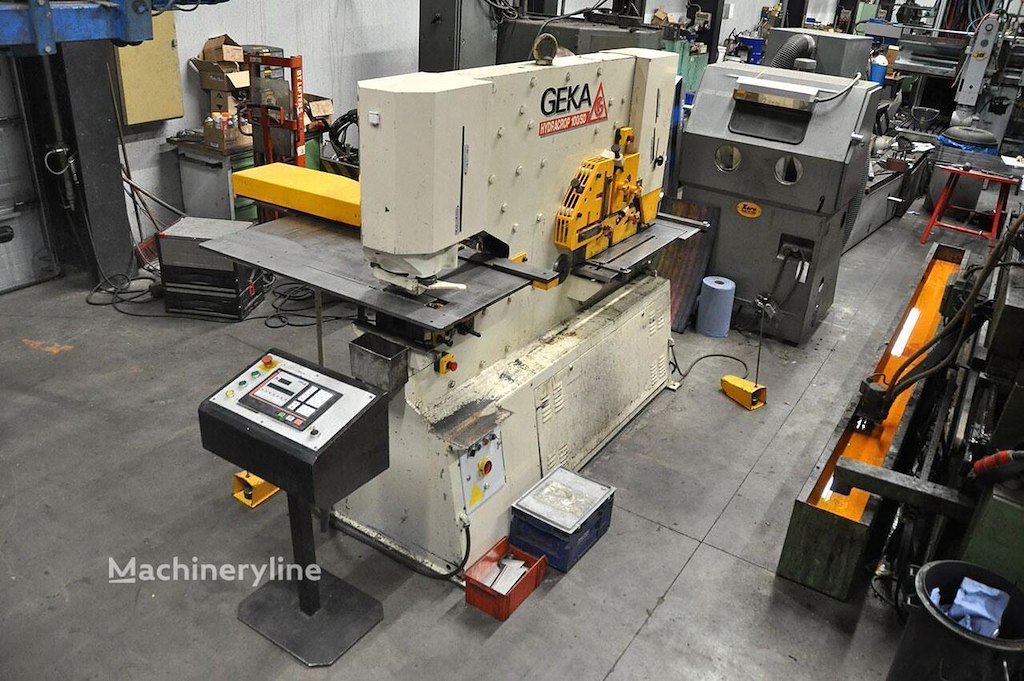 Geka CNC koordinatno probojna presa