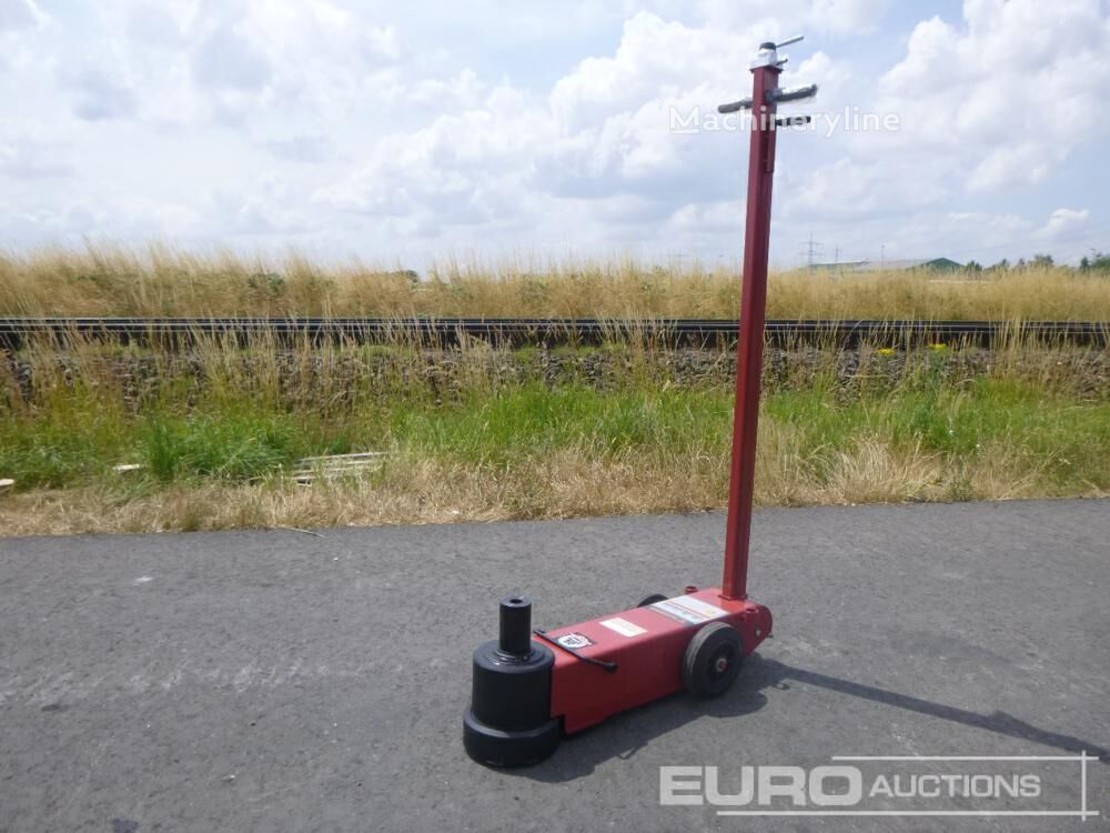 Prodaje se PNEUMATIC-JACK 80TON Air Hydraulic Jack hidrauličnu dizalicu na aukciji
