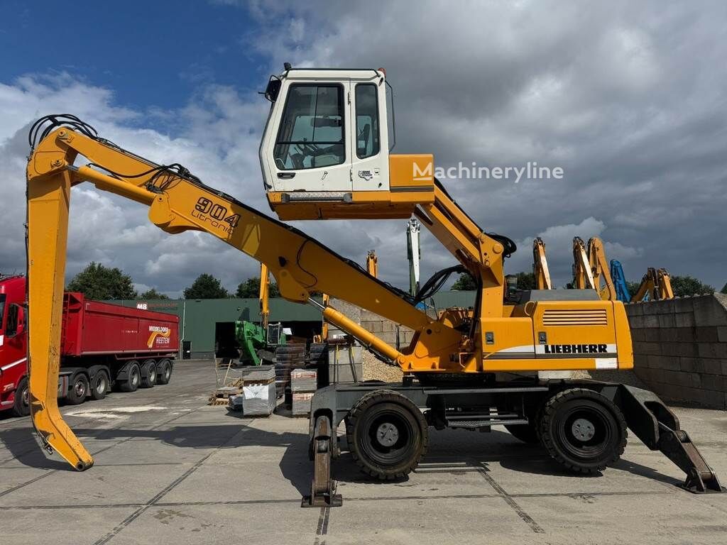 Liebherr A 904 bager za pretovar
