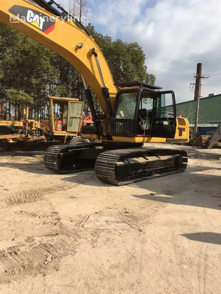 Caterpillar 330DL bager guseničar