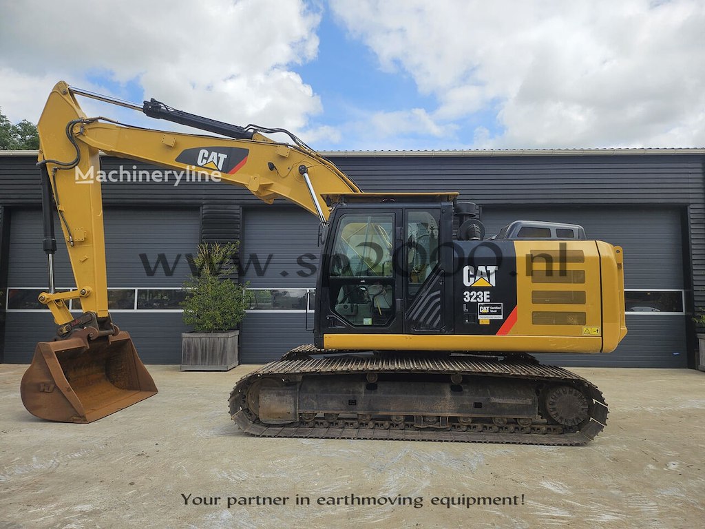 Caterpillar 323EL bager guseničar
