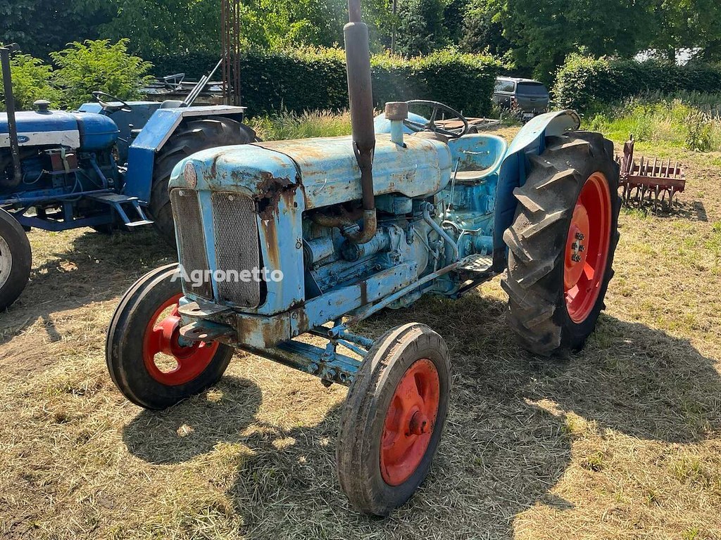 Prodaje se Fordson Powermajor traktor točkaš na aukciji