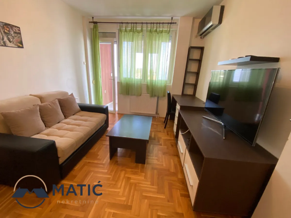Prodaja, jednosoban stan, 33m², Bulevar patrijarha Pavla, Novi Sad Sve Podlokacije