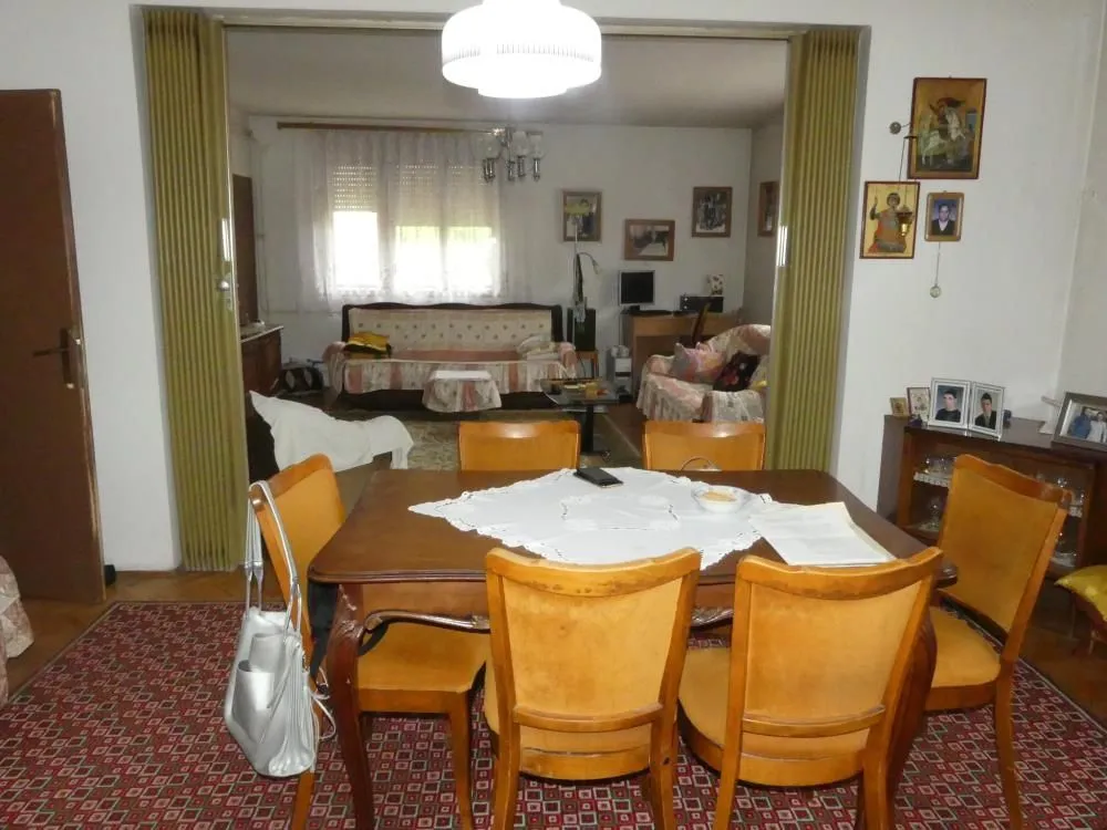 Prodaja, kuća, 450m2, Majur, Jagodina