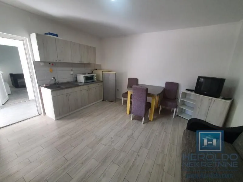 Prodaja, dvosoban stan, 65m2, Levač, Jagodina