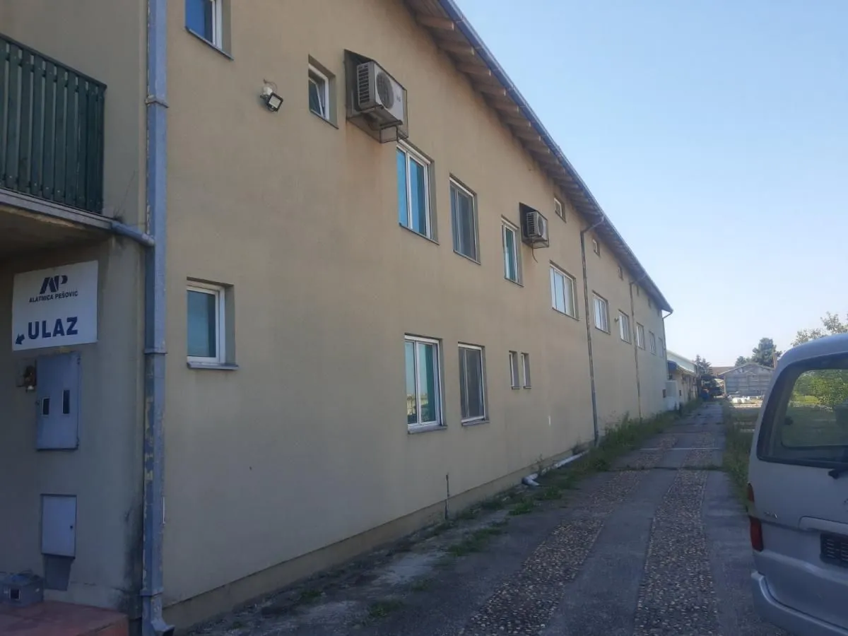 Prodaja, poslovni prostor, 2090m², Šimanovci, Pećinci