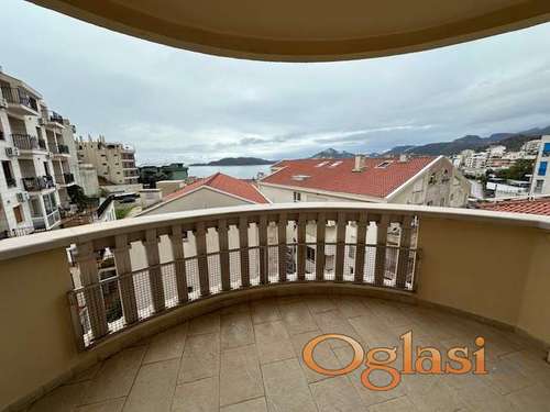 Prostrani penthouse u Prznu - 4 spavace sobe