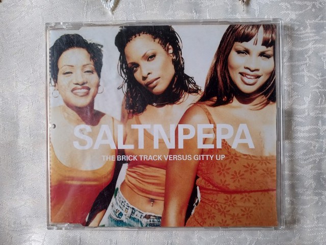 Salt N Pepa The Brick Track Versus Gitty Up Maxi CD