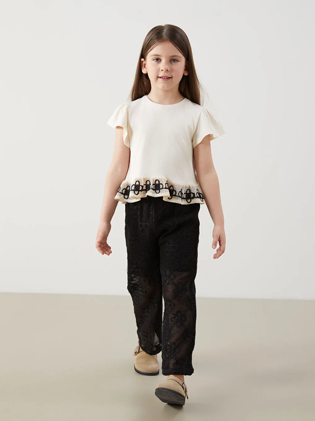 LCW Kids Pantalone Od Čipke Sa Elastičnim Strukom Za Devojčice